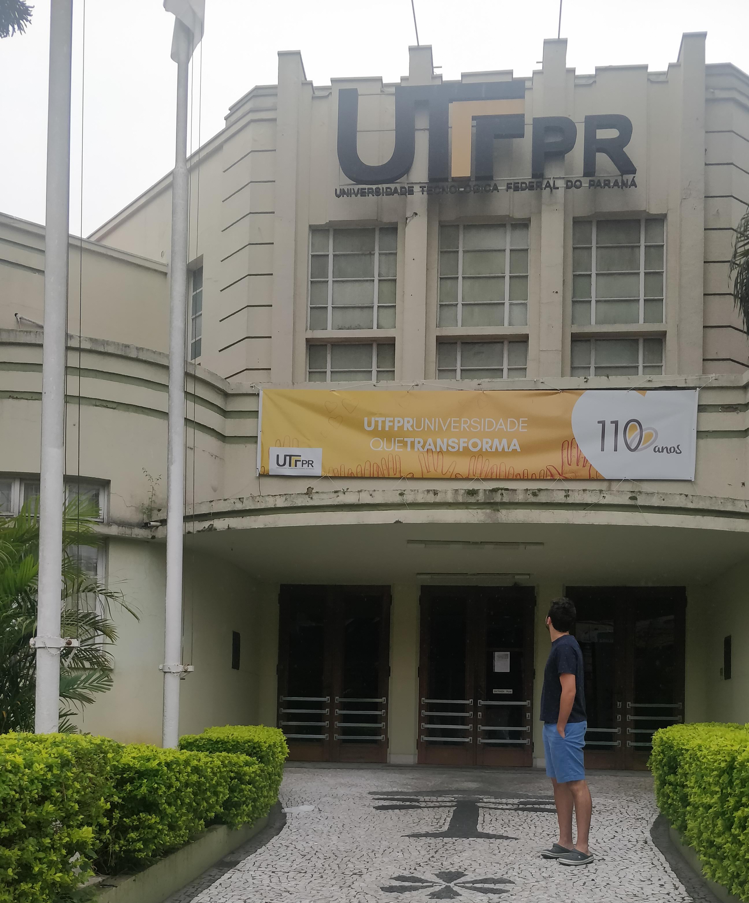 Zip Code and Happiness // Zeno Rocha